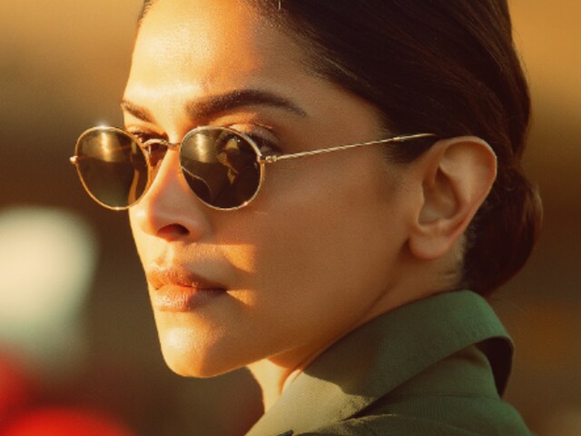 Fighter: Deepika Padukone Debuts as Squadron Leader Minni Rathore in ...
