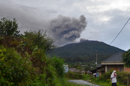 Indonesia Volcanic Eruption Death Toll Rises to 13 - News18