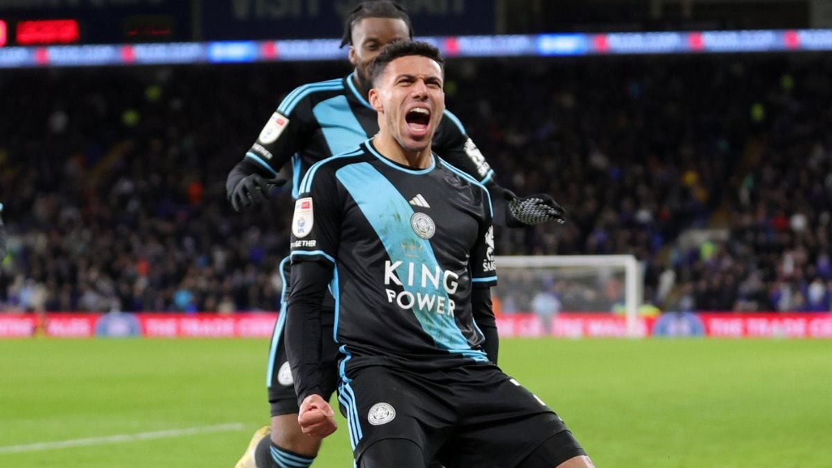 Leicester City Secure Promotion Back to Premier League With Win Over ...