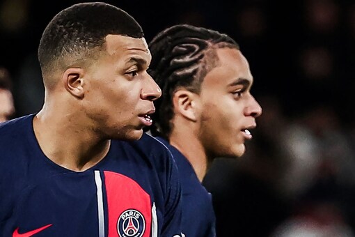 Kylian Mbappe's 16-year-old Brother Ethan Makes PSG Debut to Join Him ...