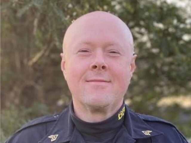 New York Cop Shoots Wife, Two Sons Before Taking His Own in Life in ...