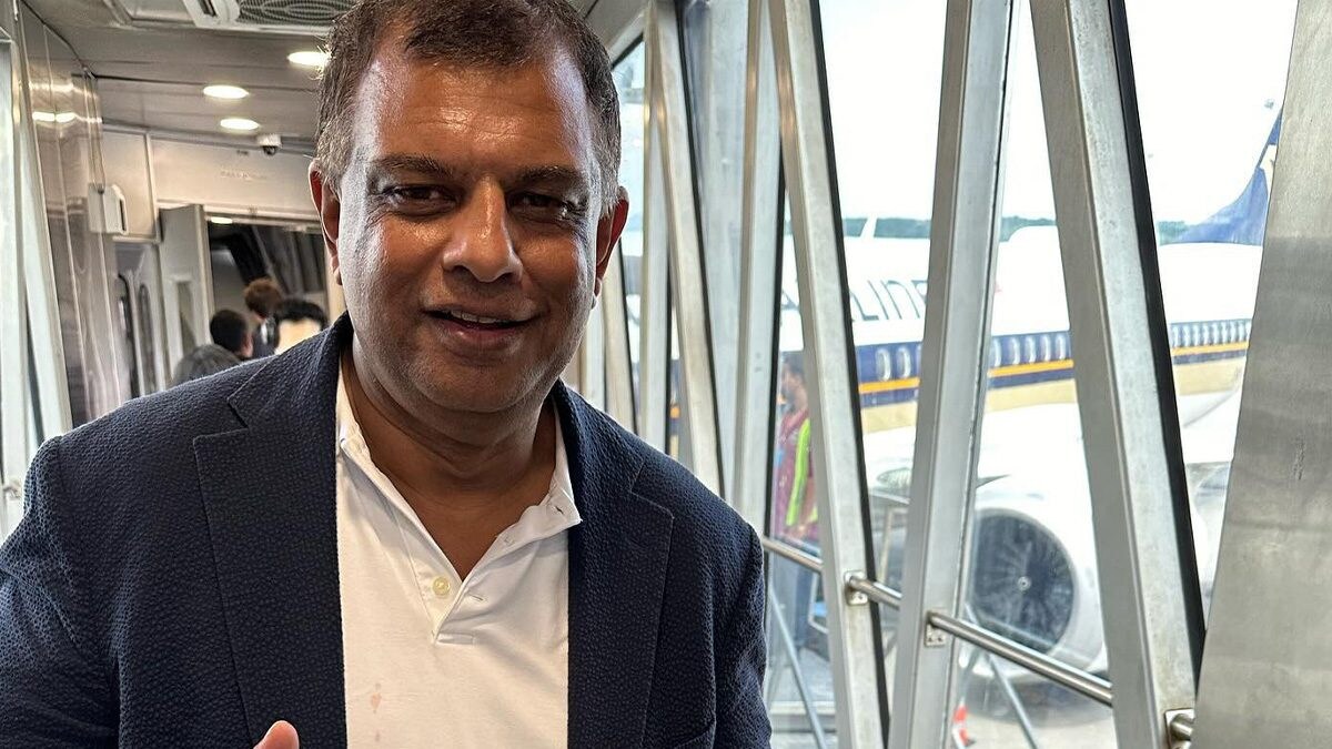Why AirAsia CEO Tony Fernandes Had To Take A Singapore Airlines Flight ...