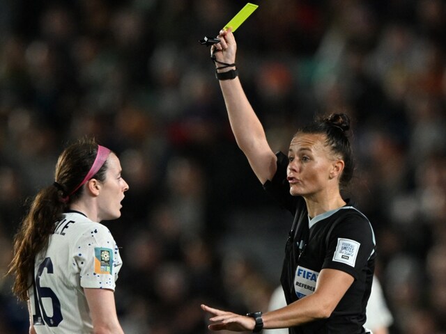 Rebecca Welch Set to Become The First Female Referee in The Premier ...