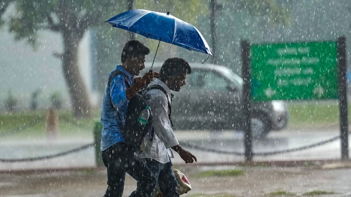 Rain Lashes Parts On Mumbai, IMD Says Monsoon Gaining Momentum In Maharashtra | India News - News18
