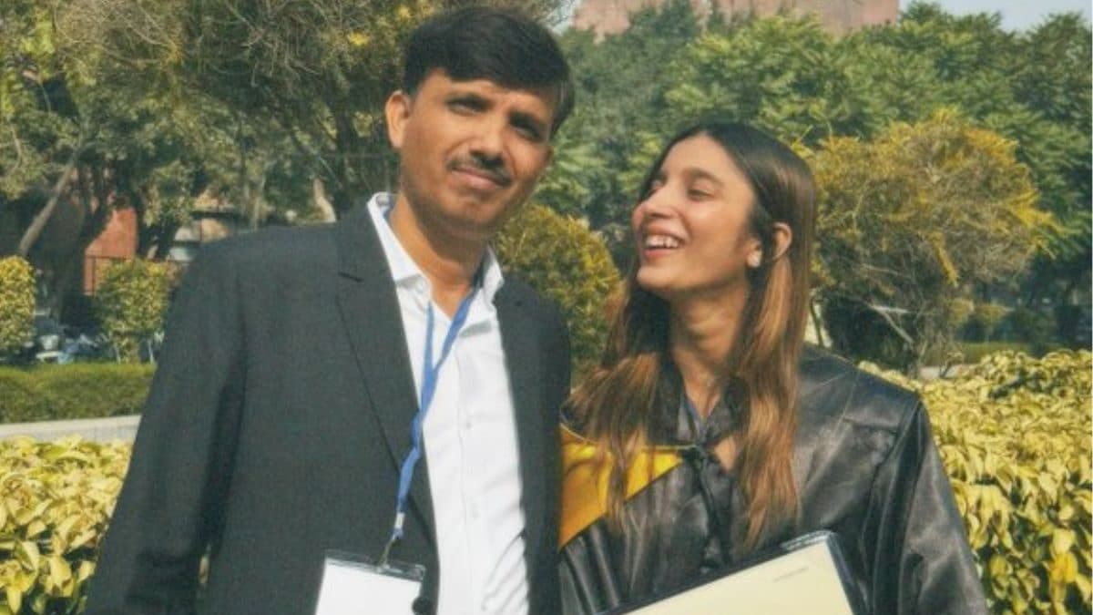 Woman Trolled For Celebrating Her Amity BCom Graduation But Did She ...