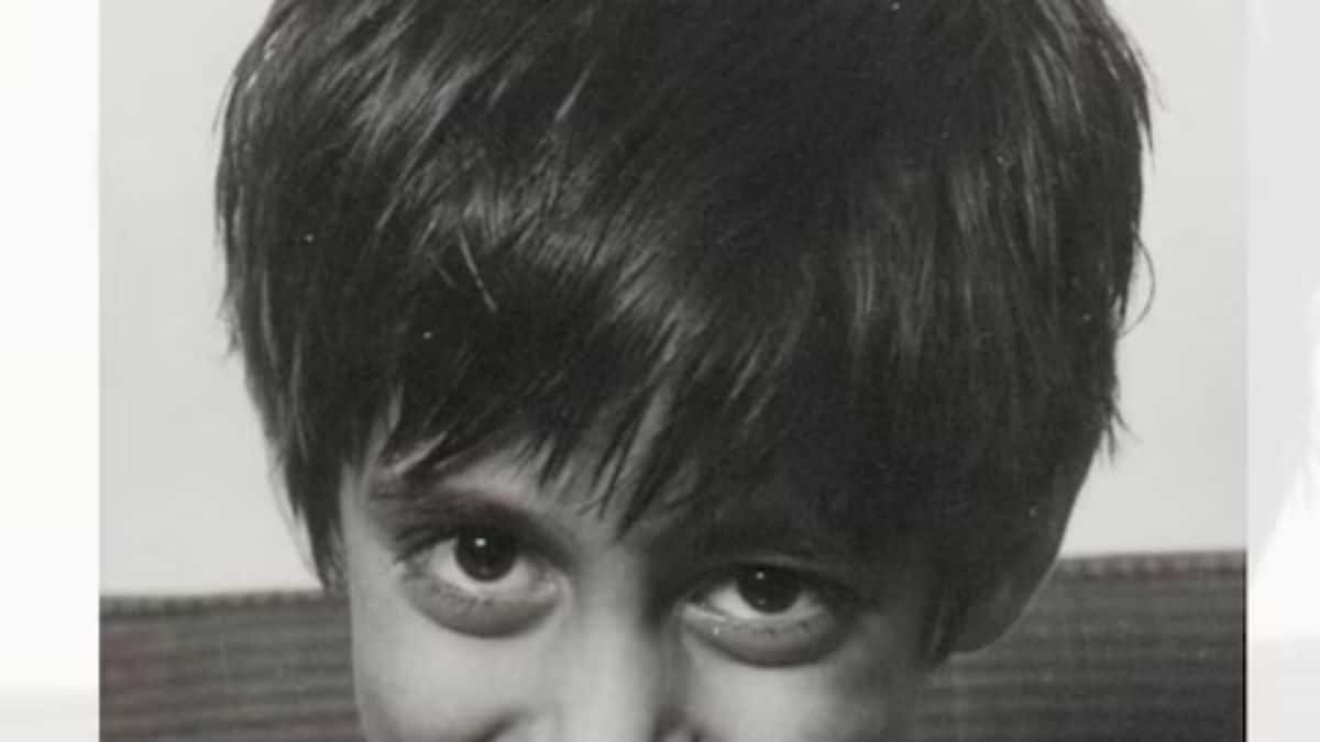 We Bet You Can't Name The Actor From His Childhood Photo; No Hints ...