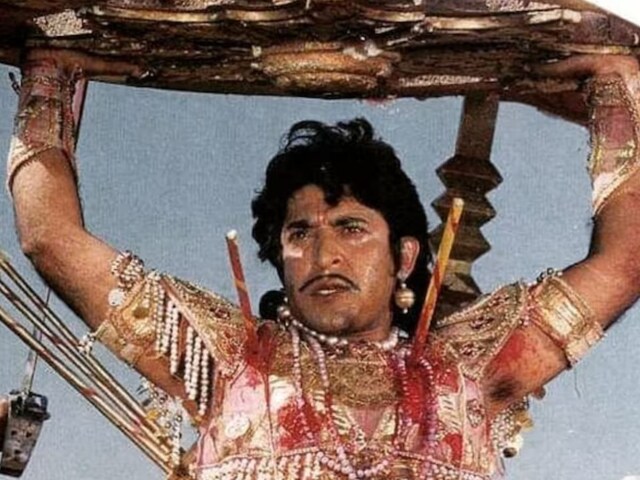 Remember Jr Amitabh Bachchan Aka Master Mayur? Here’s What He Is Doing ...