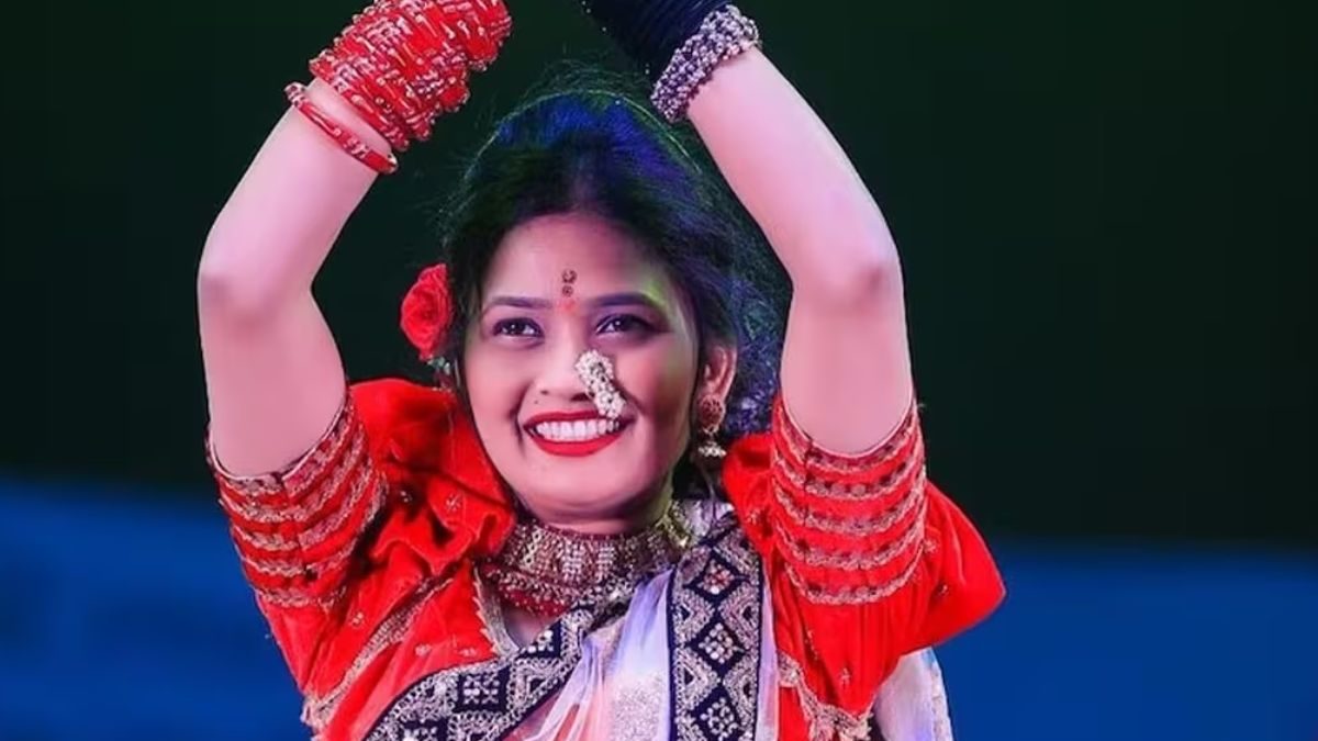 Gautami Patil To Surprise Fans With Ghotala Song At Ghungroo Premiere ...