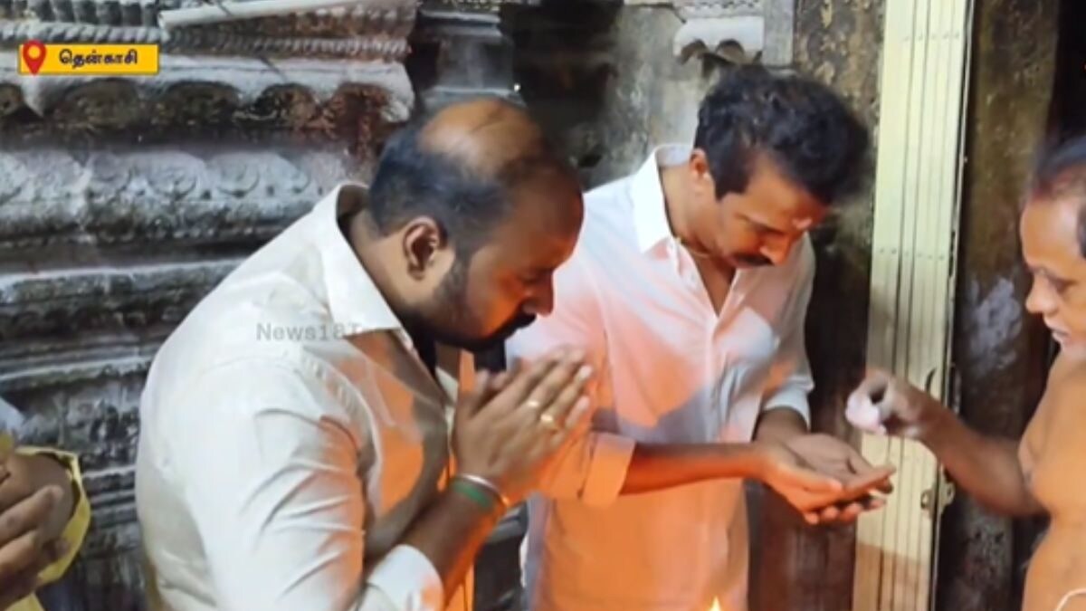 Samuthirakani Seeks Blessings At Sankaranarayan Temple As Yaavarum ...