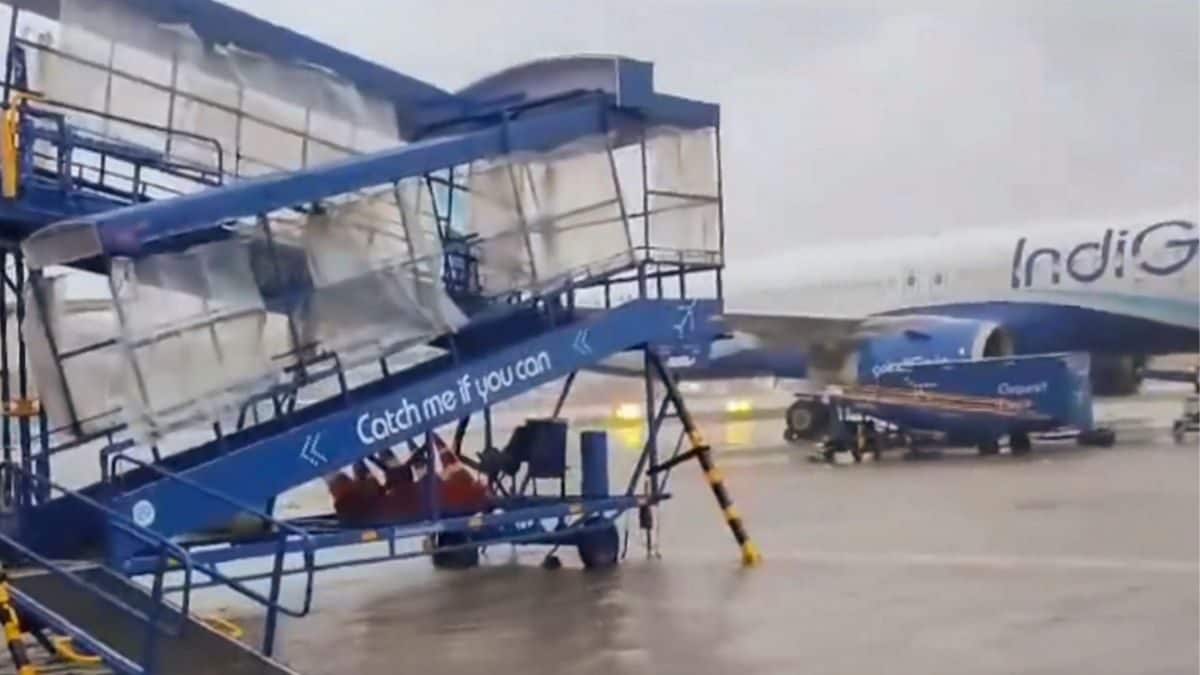 Cyclone Michaung: 5 Dead in Rain-related Cases; Chennai Airport Shut Till 9 AM Tomorrow - News18