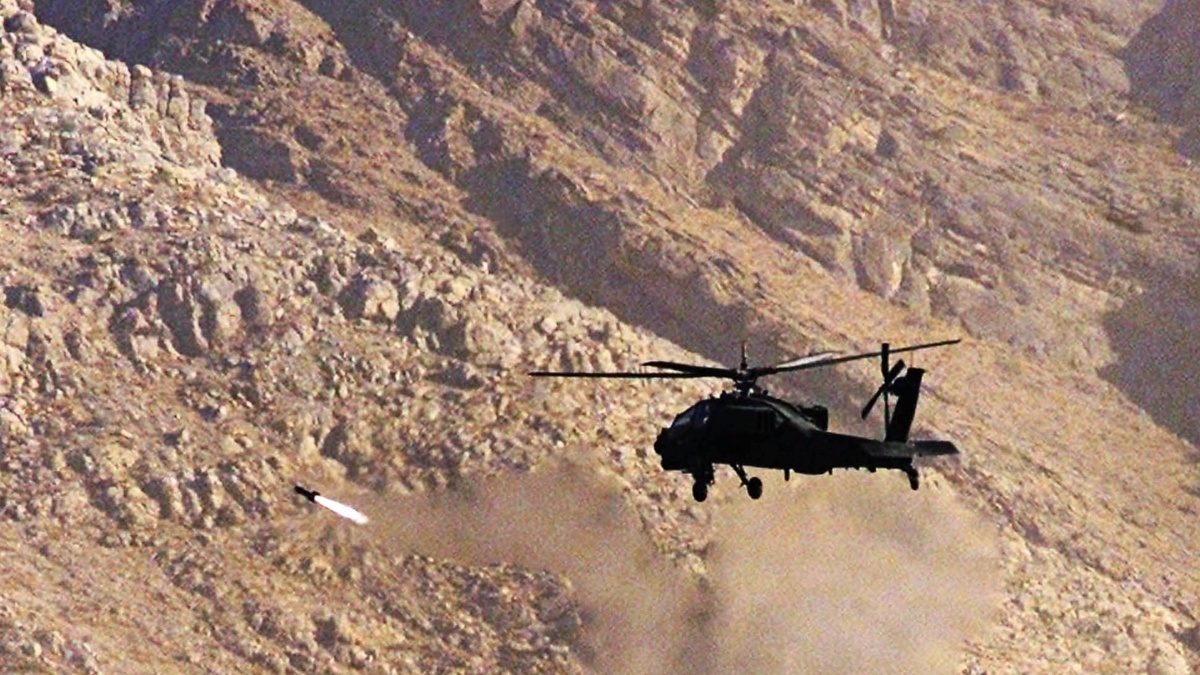 Houthi Boats Attack Container Ship Transiting Red Sea, US Army Choppers ...