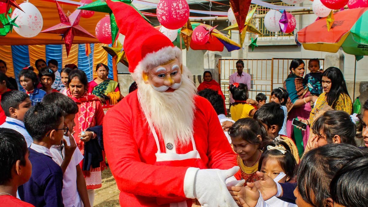 Who is the Real Santa Claus and Where Did He Come From? | EXPLAINED ...