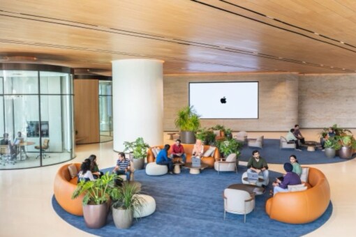 Apple Opens 1,200-Employee Office Powered by 100% Renewable Energy in ...