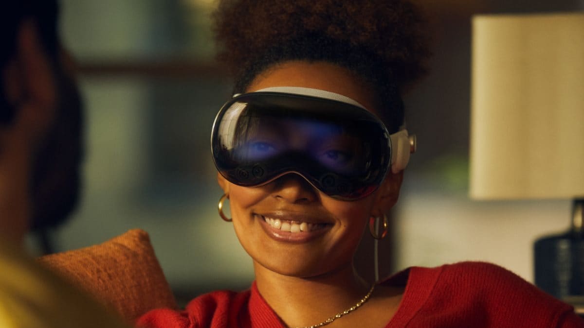 Apple Vision Pro Launches February 2 In The US: Here's What You Get In ...