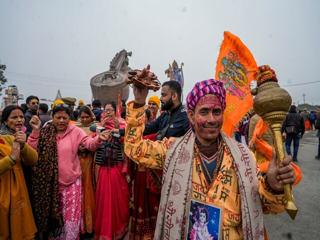 Ayodhya Ram Mandir LIVE: Rath Yatra in Paris' Eiffel Tower; Diaspora ...