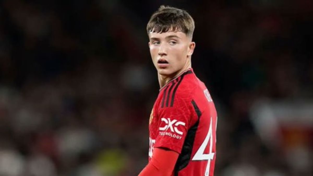 19-year-old Manchester United Midfielder Daniel Gore Set To Join Port ...