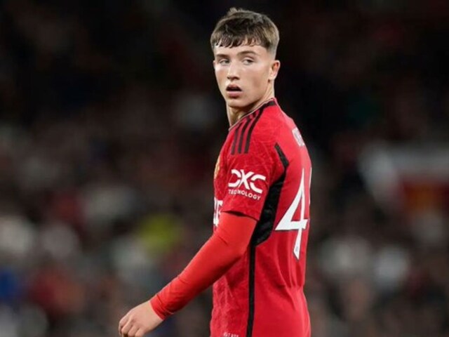 19-year-old Manchester United Midfielder Daniel Gore Set To Join Port ...