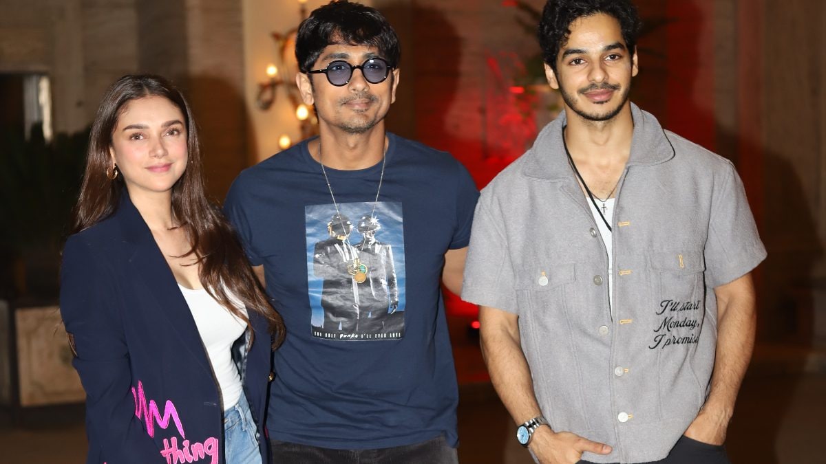 Ishaan Khatter Third-wheels Between Siddharth, Aditi Rao Hydari At ...