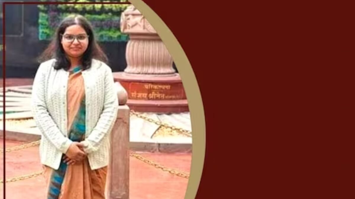 Nidhi Shukla From Ayodhya Secures 8th Rank In UPPSC PCS On Second Attempt - News18