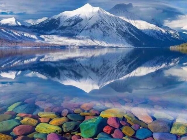 This Lake In USA's Glacier National Park Is Filled With Colourful Rocks ...