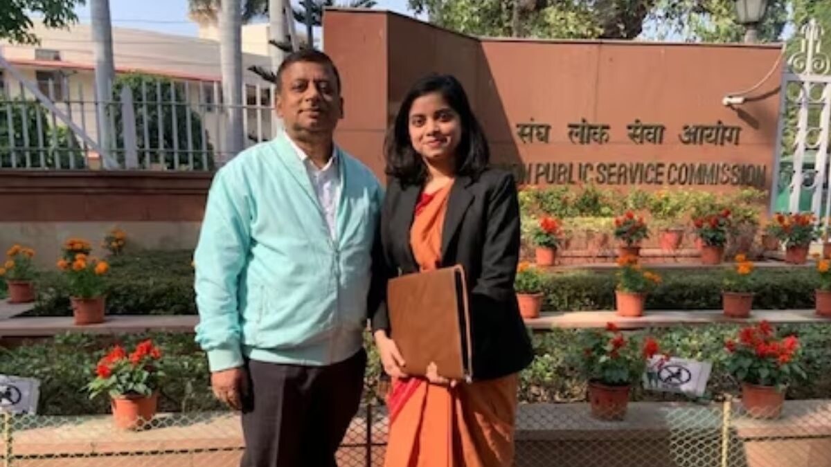 Jharkhand’s Aditi Jha Secures Second Rank In Indian Economic Services Exam - News18