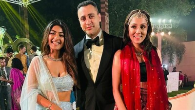 Imran Khan Seen With Rumoured GF Lekha at Ira Khan's Wedding, Pic Goes ...
