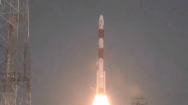 On New Year Day, ISRO Launches Satellite PSLV-C58 To Study Black Holes, Galaxies | India News ...