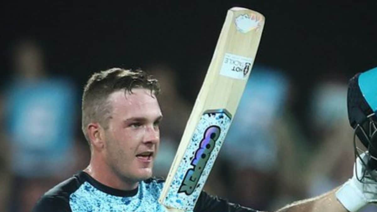 Josh Brown Breaks Chris Gayle's Record for Most Sixes in a BBL Innings ...