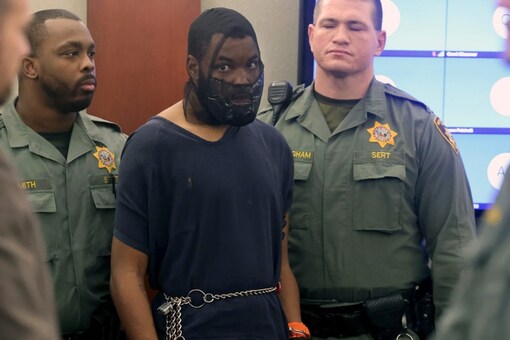 US Man Who Attacked Judge Brought to Court in Hannibal Lecter-Style ...