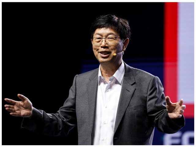 Foxconn CEO Young Liu Conferred With Padma Bhushan - News18