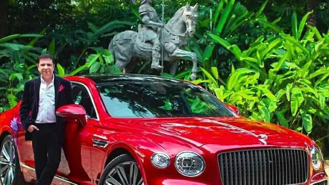 Watch: Yohan Poonawalla Gifts Father Bentley Flying Spur Worth Rs 7 ...