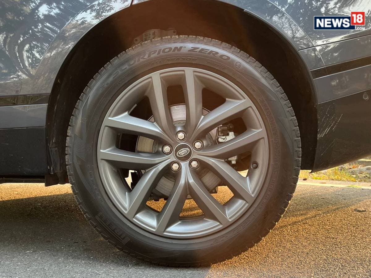 Range Rover Velar Facelift in Pics: See Design, Interior, Features, and ...