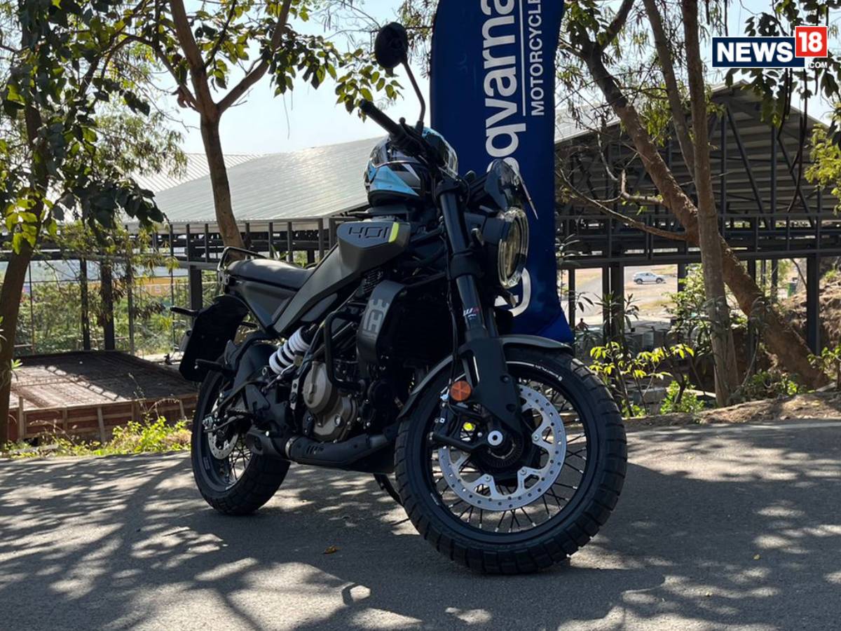 Husqvarna Svartpilen 401 in Pics: See Design, Features, and More in Detail