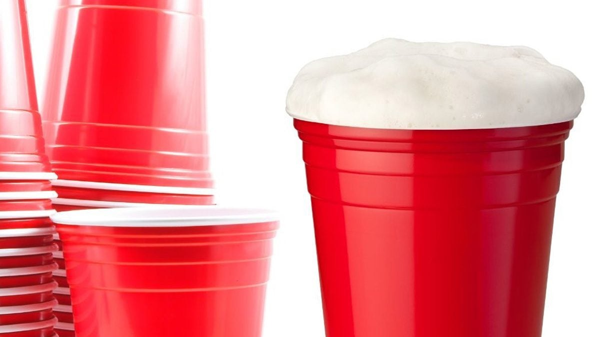 What Are Those Lines On Red Plastic Cups Used In Parties? Find Out ...