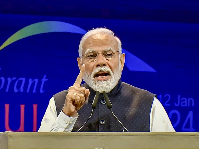 PM Modi Pays Tributes to Swami Vivekananda on His Birth Anniversary ...