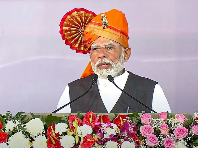 Republic Day: PM Modi to Meet Tableau Artists and NCC Cadets - News18