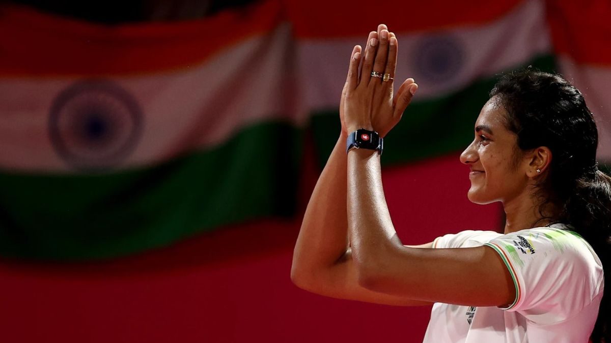 'Proud to be Indian': PV Sindhu, Sania Mirza Lead Sports Fraternity to ...