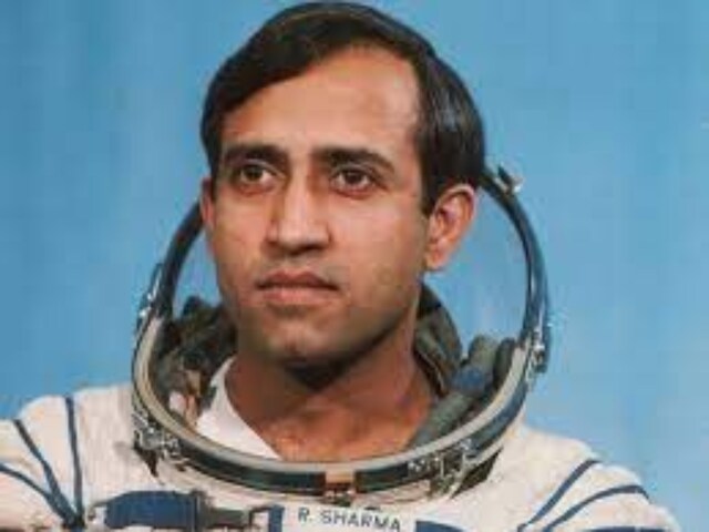 Rakesh Sharma Turns 75 : 'Saare Jahan Se Achcha', WATCH the Iconic ...