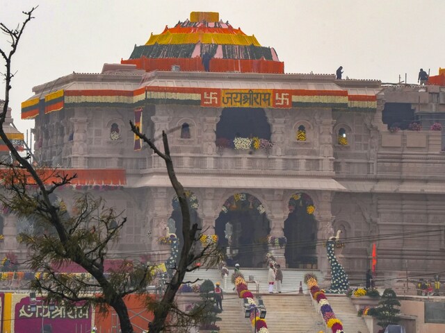 Bihar Man Claiming To Be Close Aide of Dawood Ibrahim Threatens to Blow ...