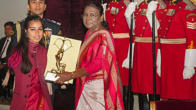 ECI Name Para-archer and Arjuna Awardee Sheetal Devi as PwD National ...