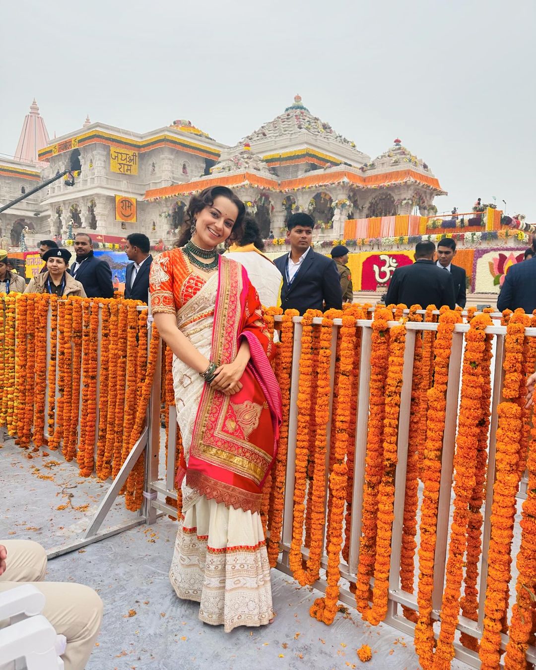 Kangana Ranaut’s Kanchuli Features Lord Krishna Motif Holding A Garland ...