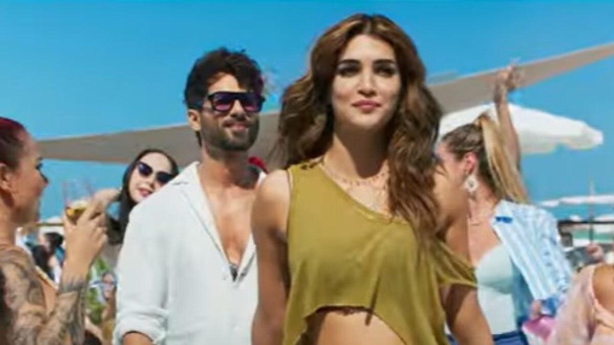 Teri Baaton Mein Aisa Uljha Jiya Trailer: Shahid Kapoor Falls For Robot ...