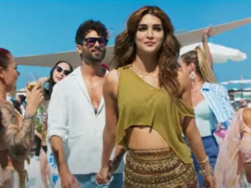 Teri Baaton Mein Aisa Uljha Jiya Trailer: Shahid Kapoor Falls For Robot Kriti Sanon In This ...