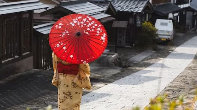 72 Microseasons! Japan’s Ancient Calendar Year Will Definitely Intrigue You - News18