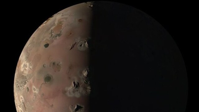 The Moment When NASA's Juno Made Closest-Ever Flyby Of Jupiter's Moon ...