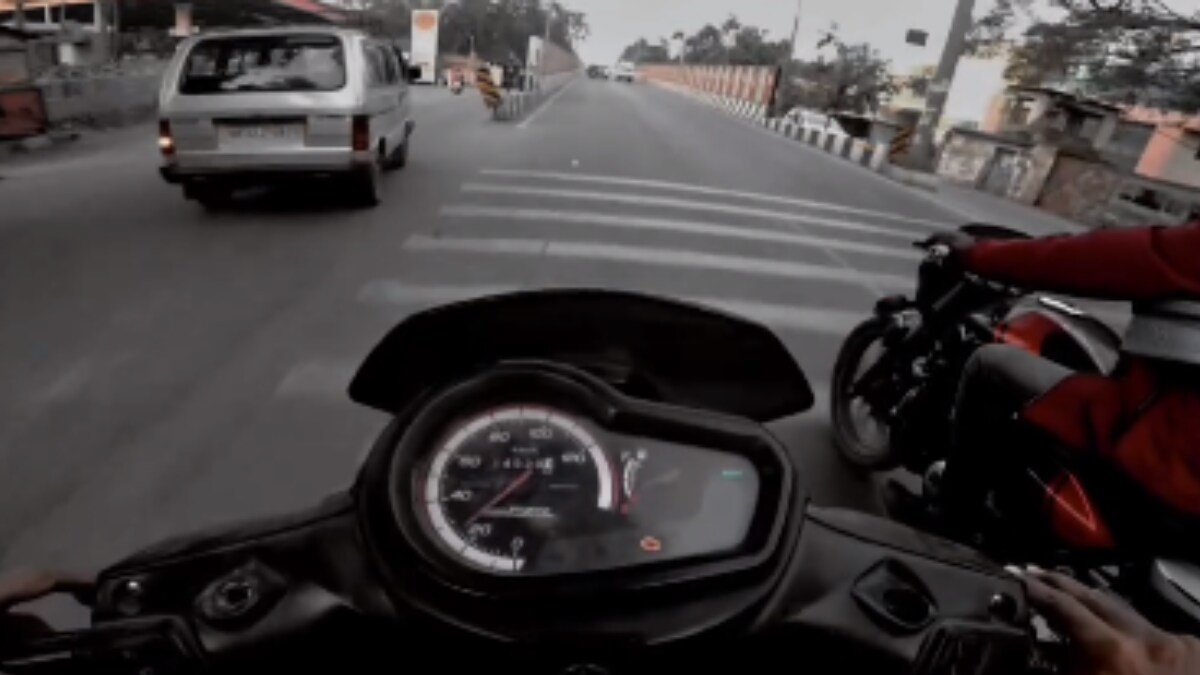 Man Riding Bike Sings 'Ye Thand Hai Prachand' And It Is So Relatable ...