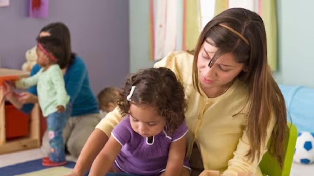 Parenting in the Digital Age: Balancing Screens and Genuine Connections - News18