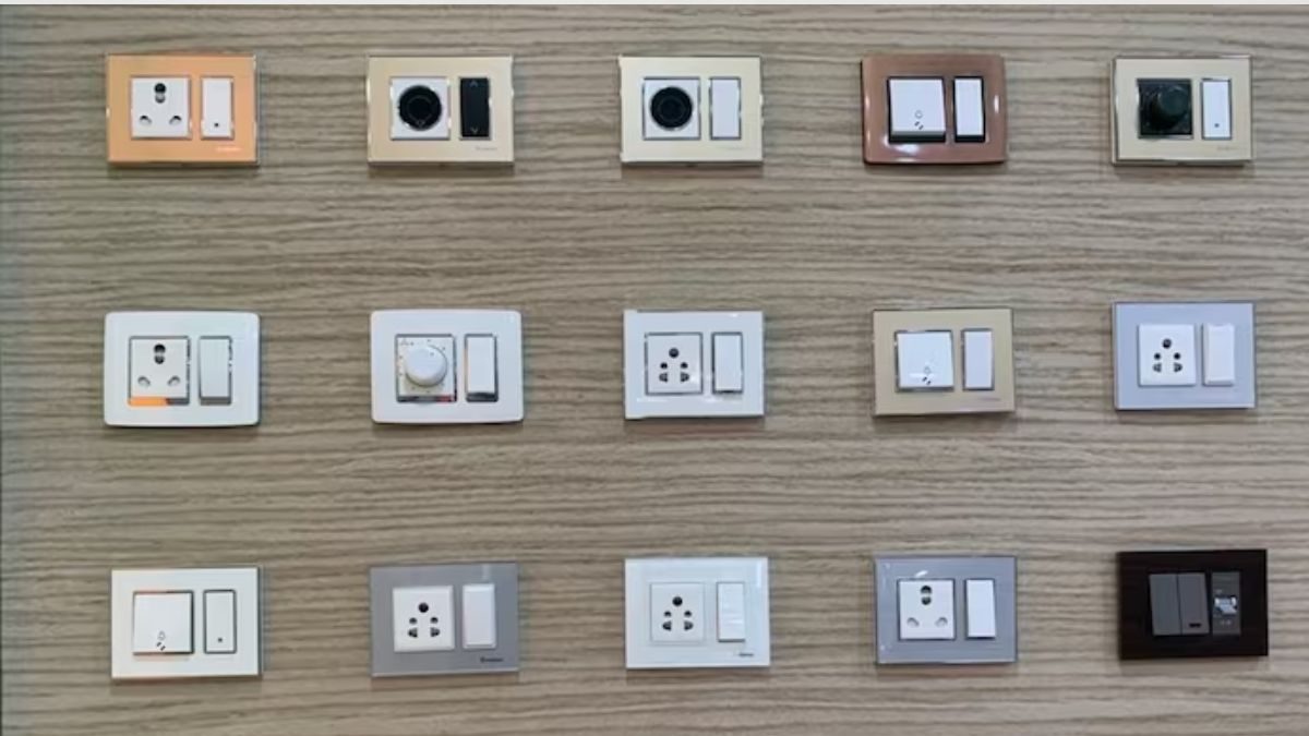 Exploring Delhi's Bhagirath Palace Market, The Hub For Pocket-Friendly ...