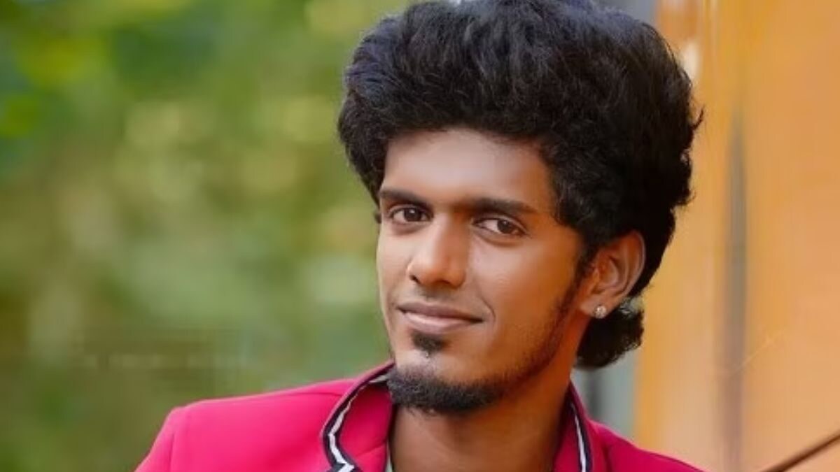 Tamil TV Star KPY Bala Launches Auto Service For Needy In Chennai - News18