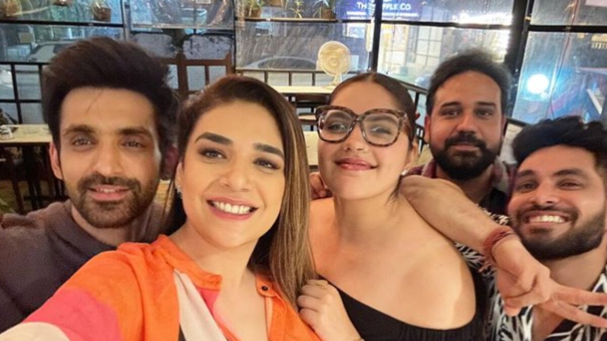 Khatron Ke Khiladi 13 Stars Anjum Fakih, Arjit Taneja, Shiv Thakare and Anjali Anand Reunite ...